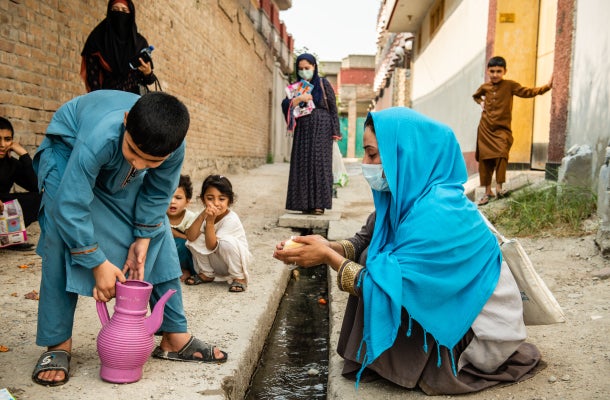 7 unsung heroes of the pandemic | Bill Gates